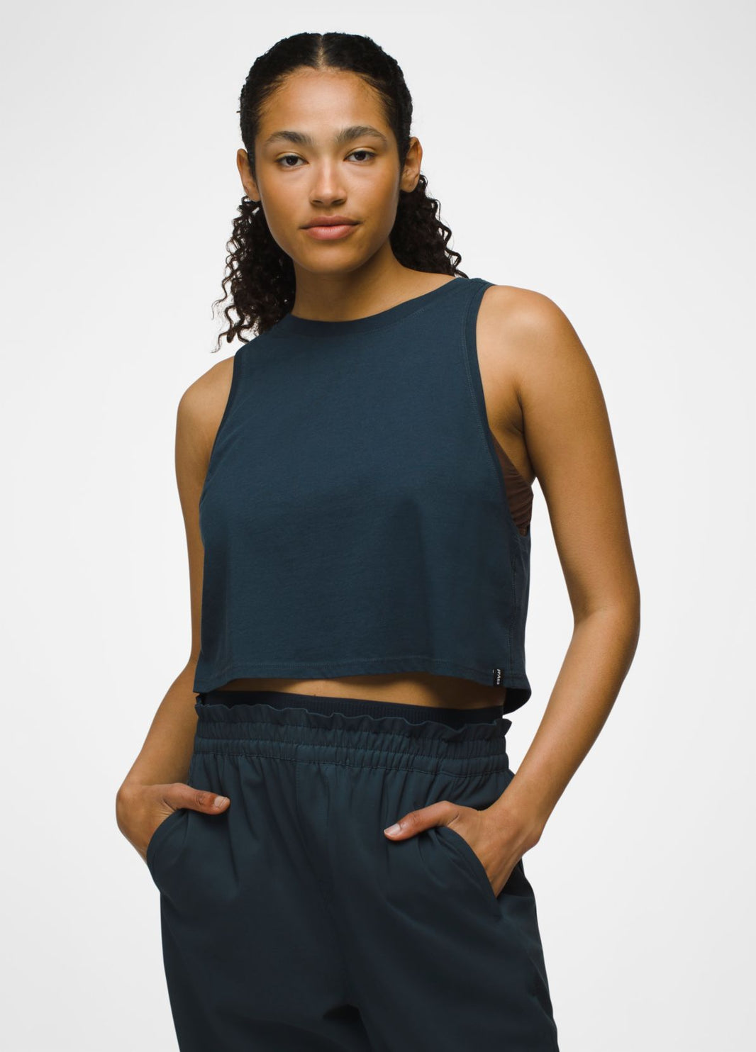 Fitted Athletic & Athleisure Apparel